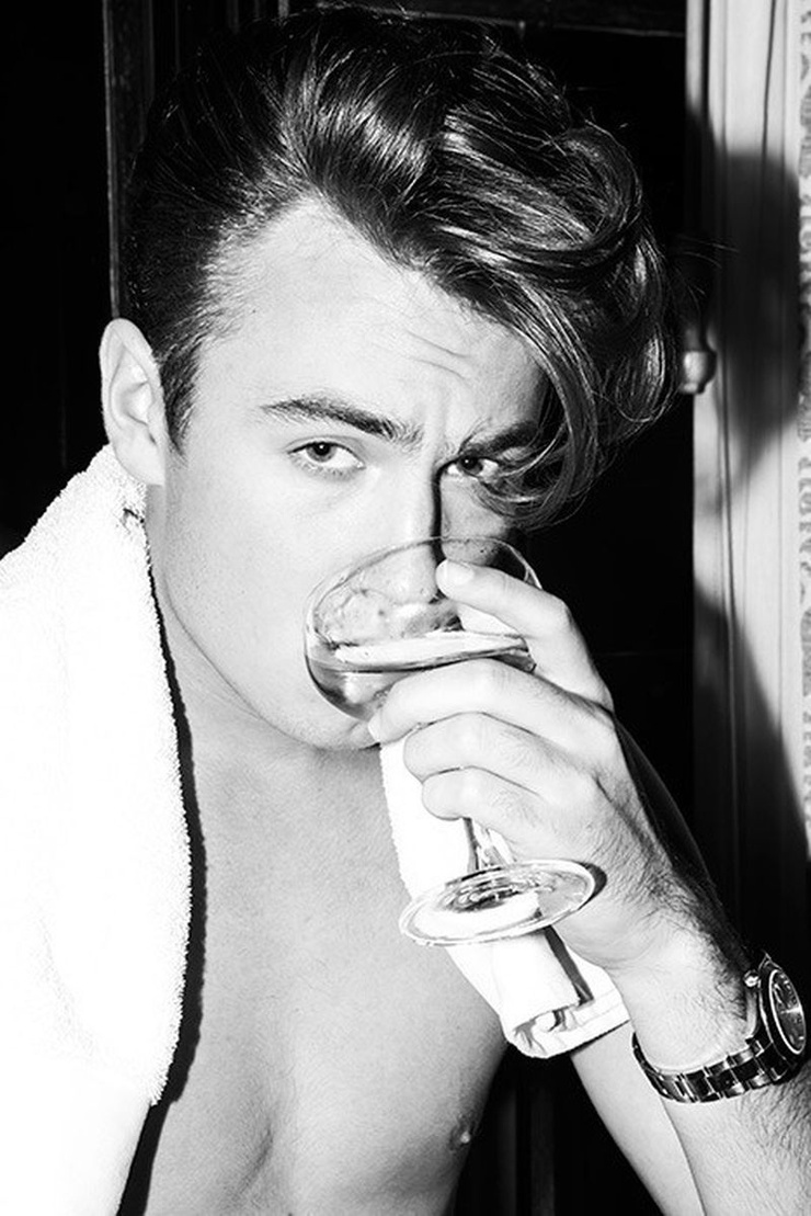 Picture of Brandon Thomas Lee