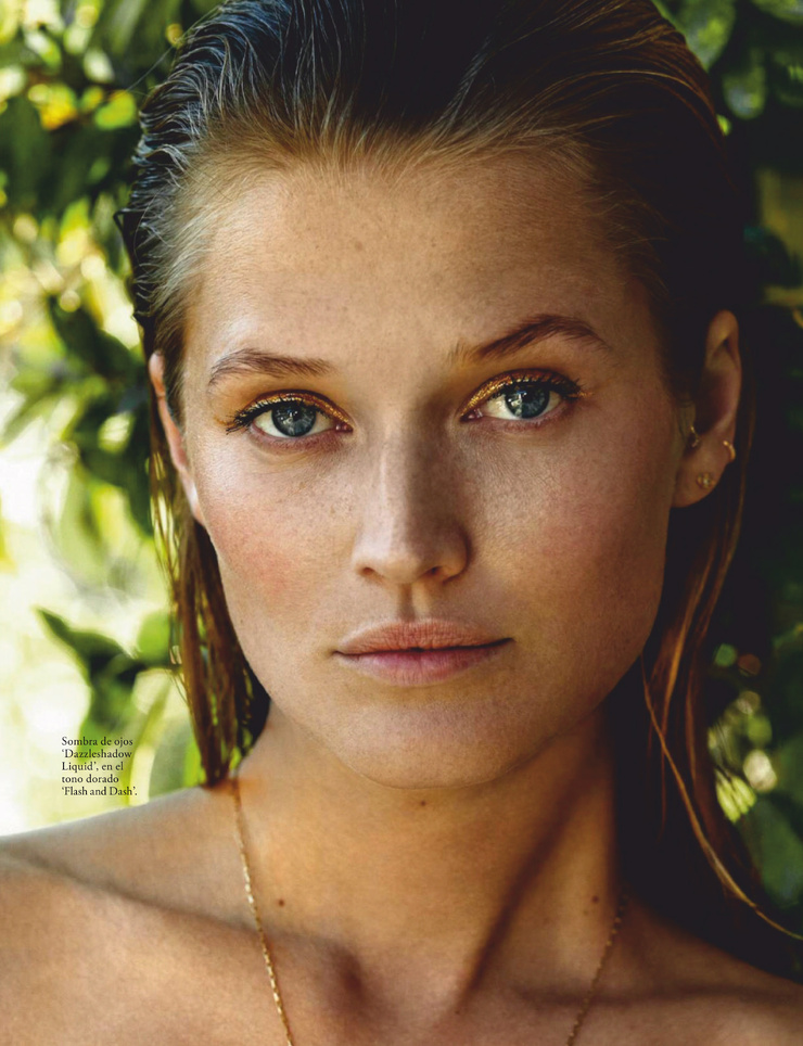 Picture of Toni Garrn