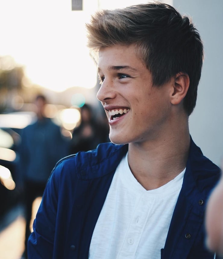 Picture of Alex Lange