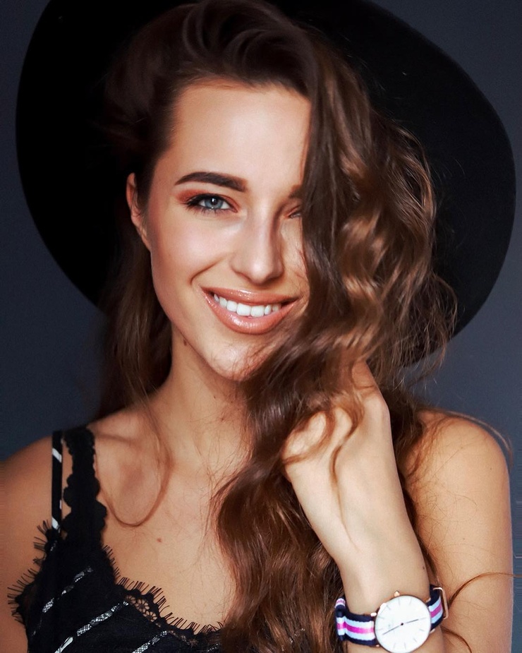 Picture of IRIS ABDULLAJEV