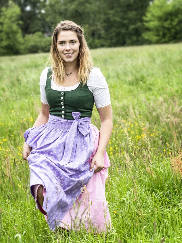 Emily Schmeller image