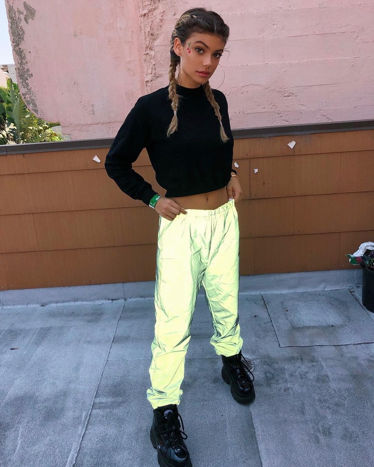 Picture of Kelsey Calemine