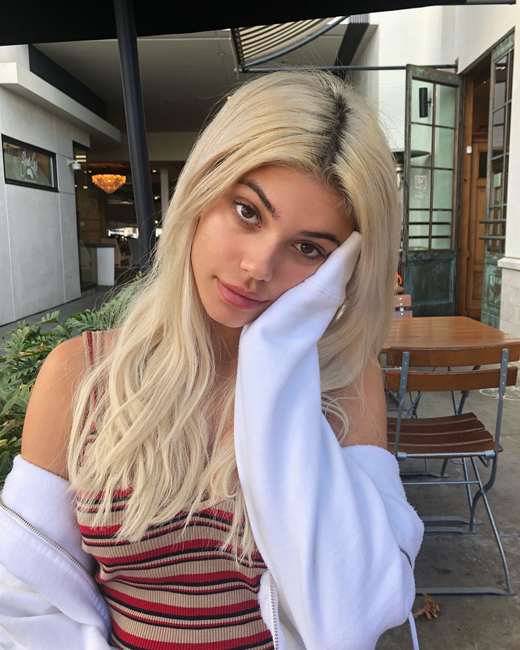 Picture of Kelsey Calemine