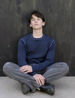 Image of Lou Taylor Pucci