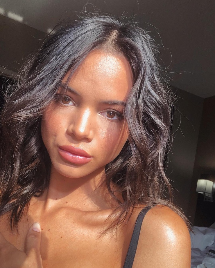 Image of Christine Burke (model)