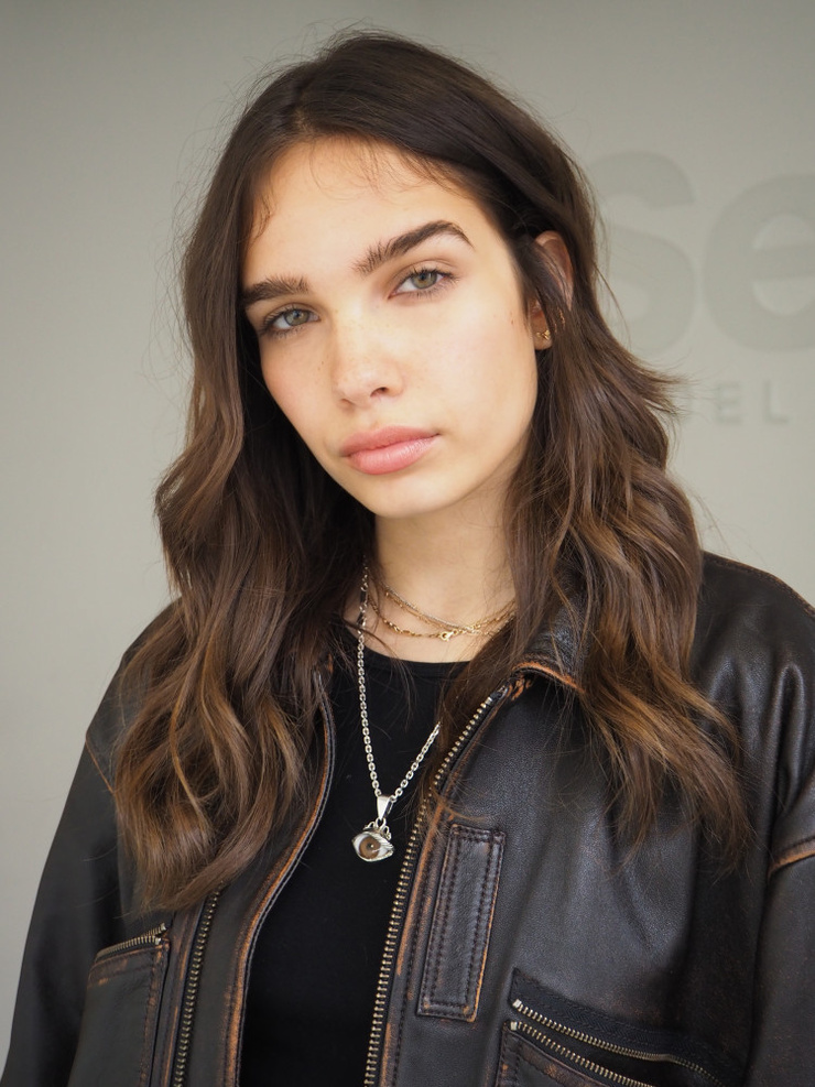 Picture of Hana Cross