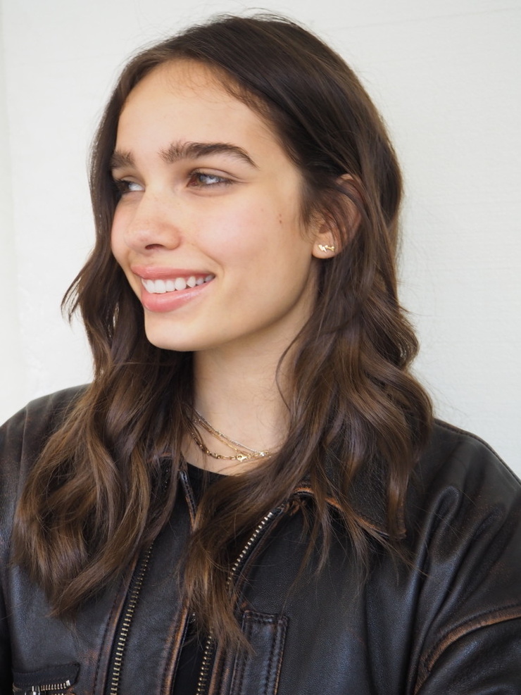 Picture of Hana Cross