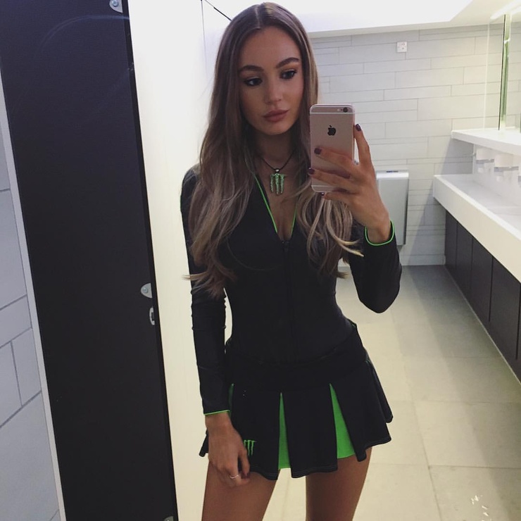 Courtney Shannon Knox