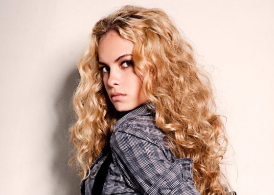 Picture of Lua Blanco