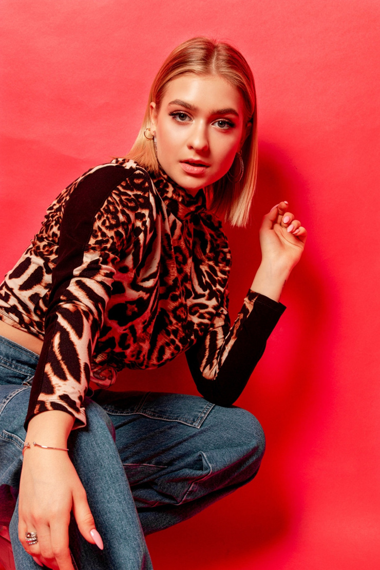 Listal - List the stuff you love! Movies, TV, music, games and books