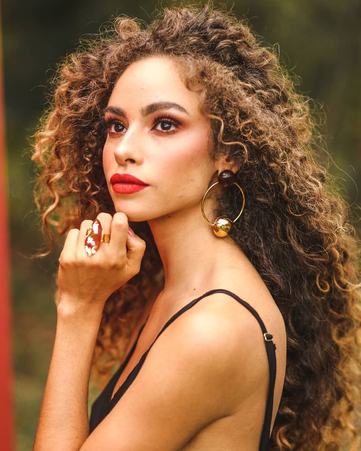 Picture of Flávia Santiago