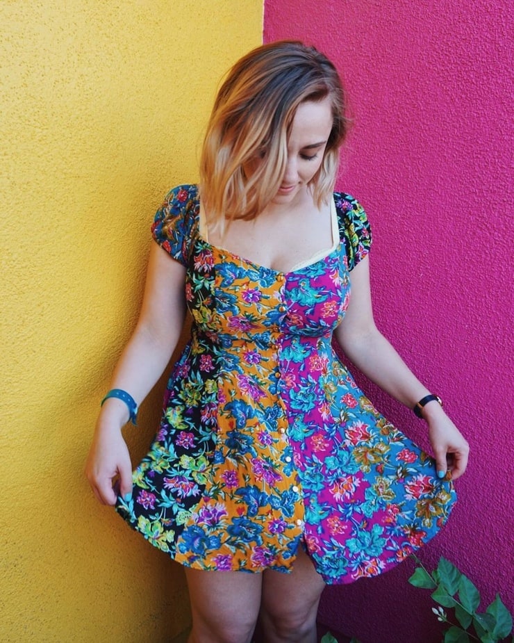 Picture of Hannah Witton