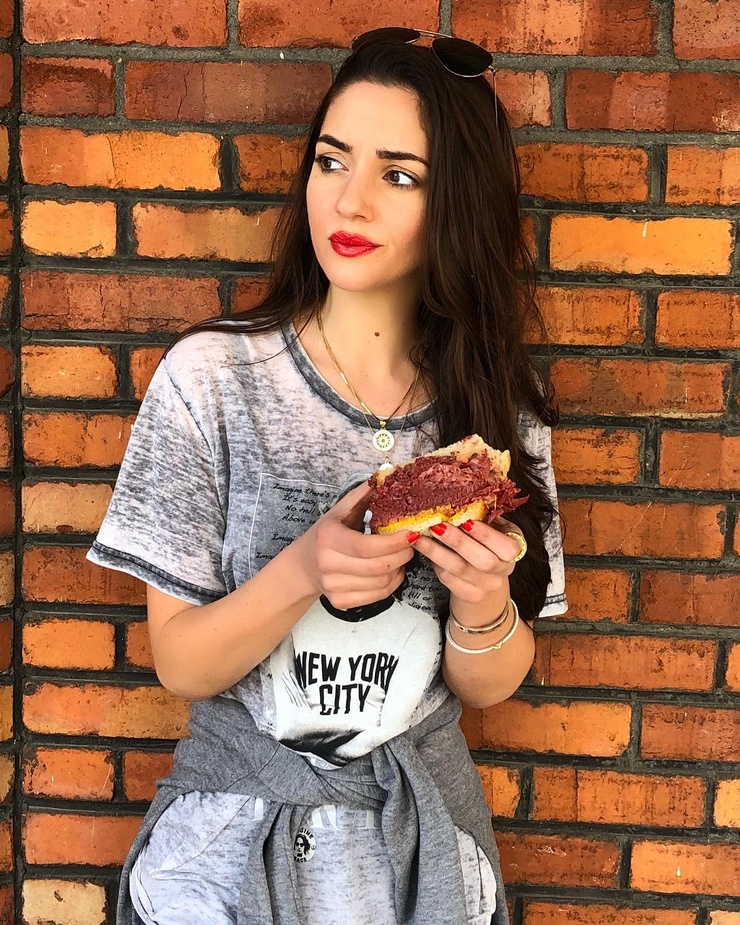 Picture of Paniz Zade