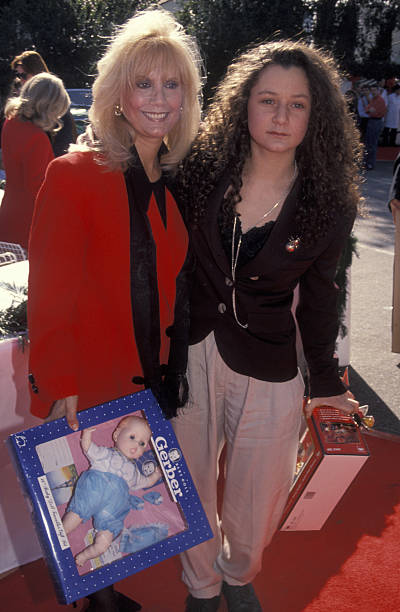 Barbara Cowan, Sara Gilbert