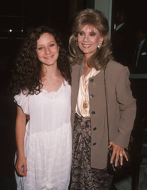 Sara Gilbert, Barbara Cowan