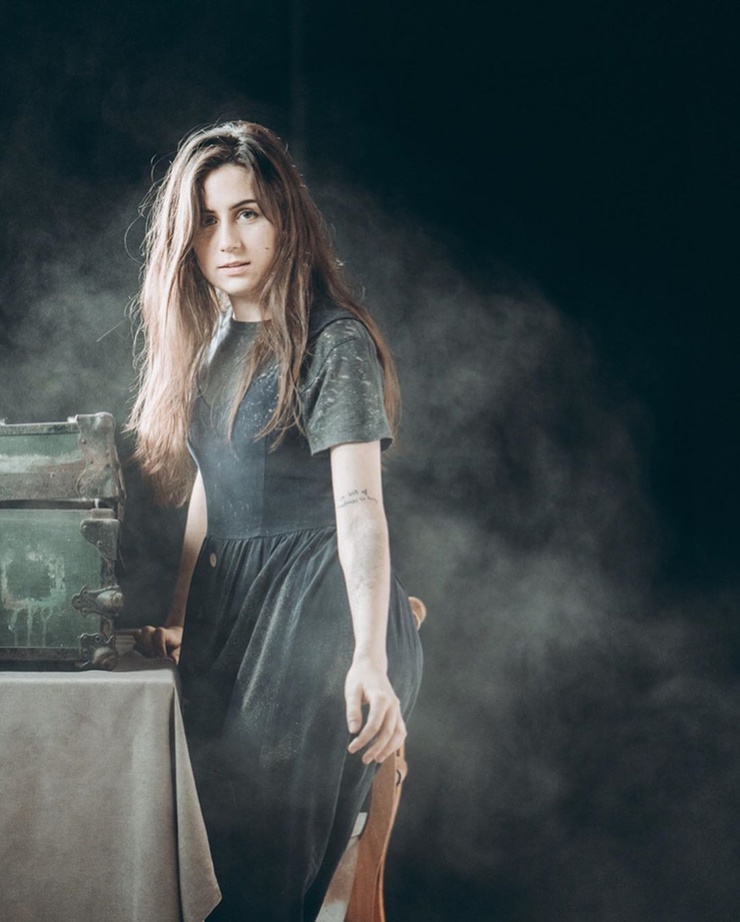 Picture of Dodie Clark