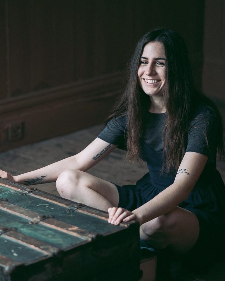 Image of Dodie Clark