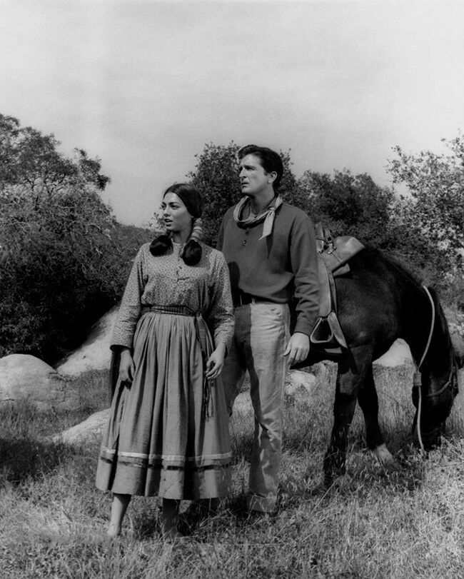 Maureen Hingert, Robert Knapp