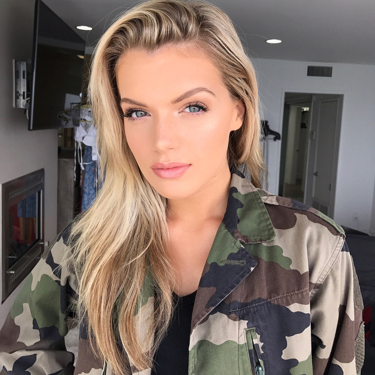 Amanda Gullickson picture