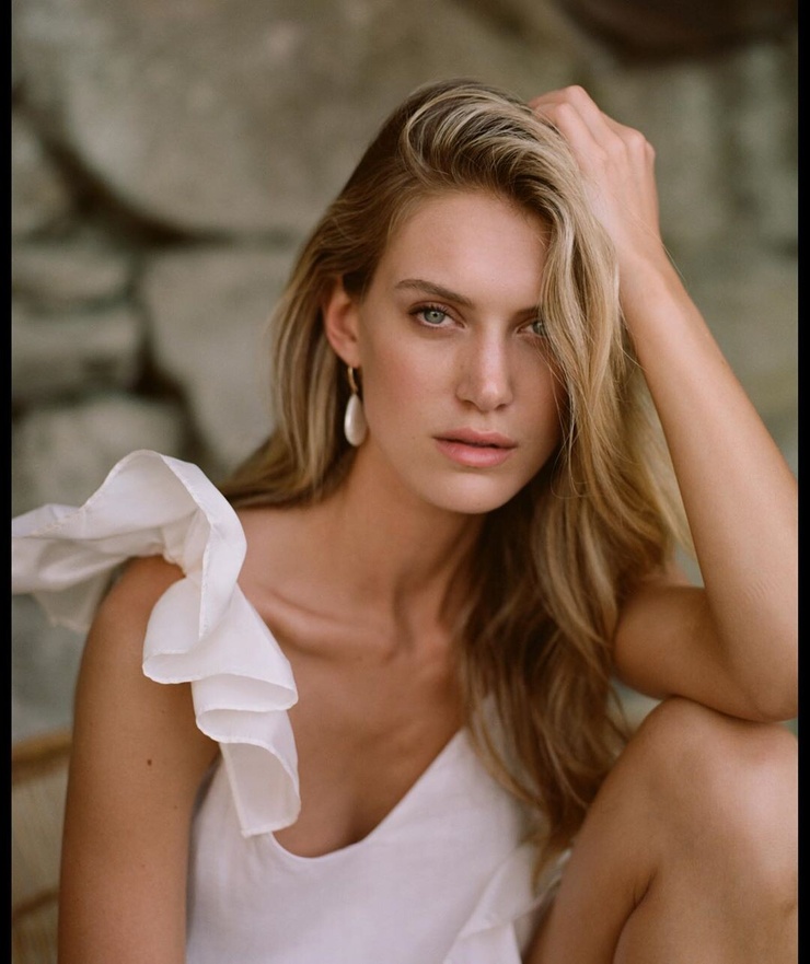 Picture of Caroline Lowe