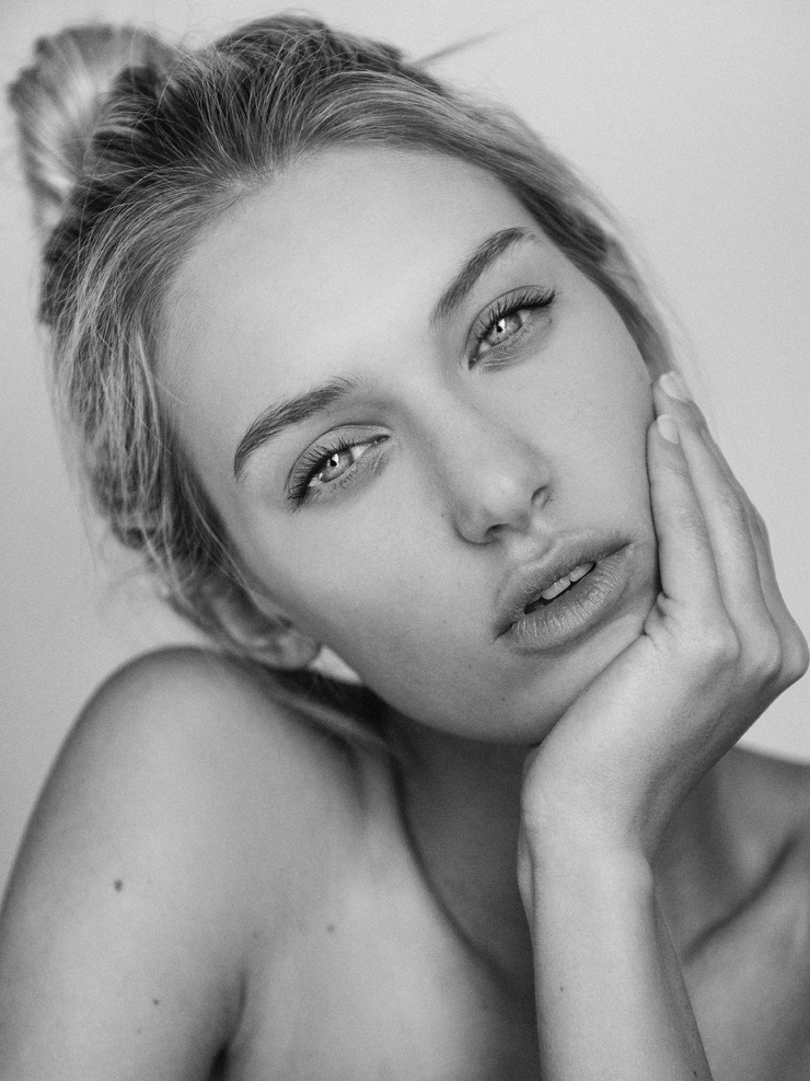 Picture of Caroline Lowe