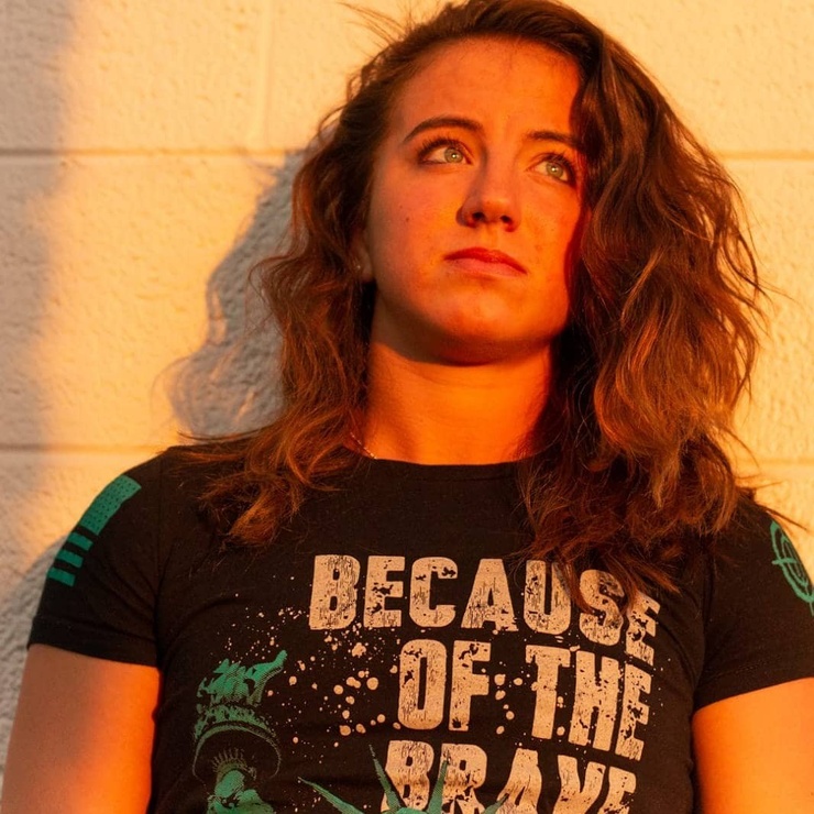 Picture of Maycee Barber