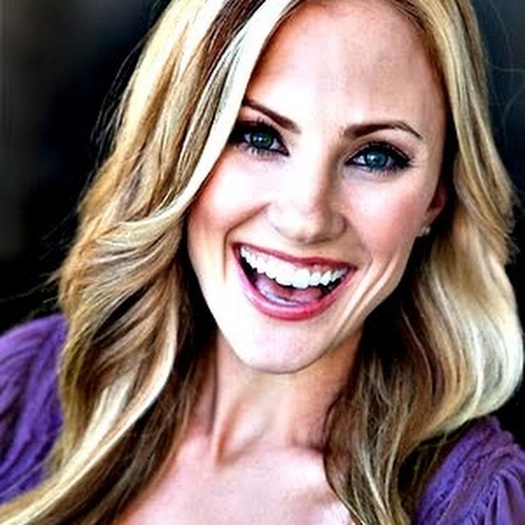 Picture of Alison Viktorin