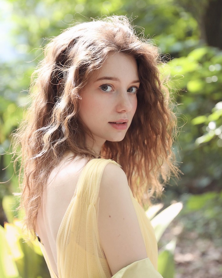 740full-anastasia-cebulska.jpg (740×925)图片_Anastasia Cebulska图片素材-花瓣网