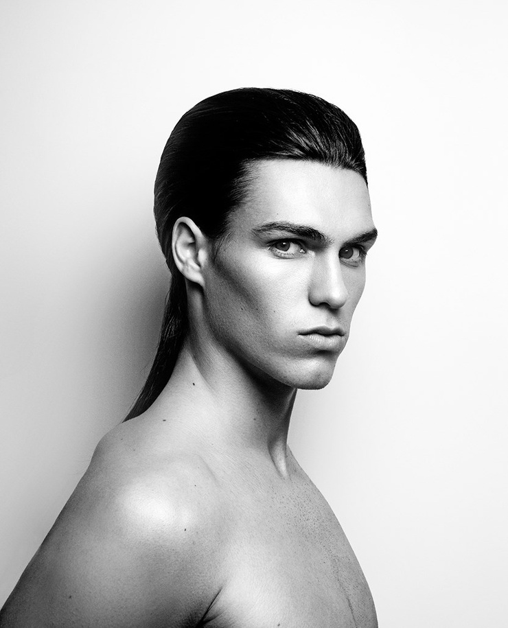 Picture of Travis Smith (model)