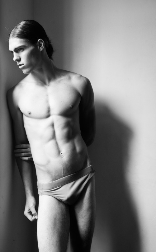 Picture of Travis Smith (model)