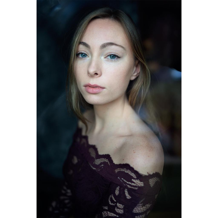 Picture of Natalie Holle