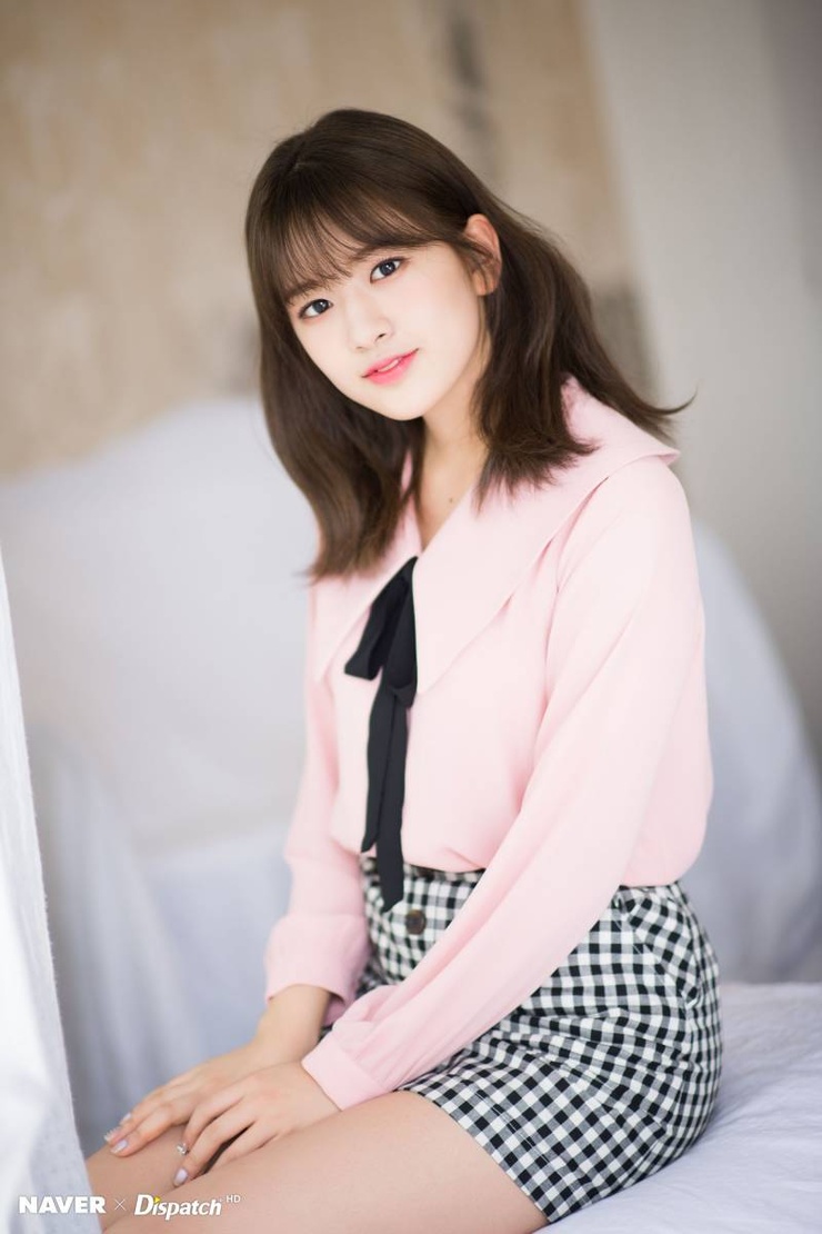Picture of Ahn Yujin