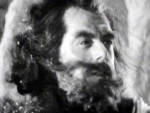 Picture of Angus Lennie