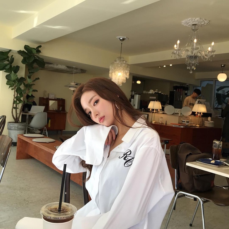 Picture of Hong Ji-Yoon