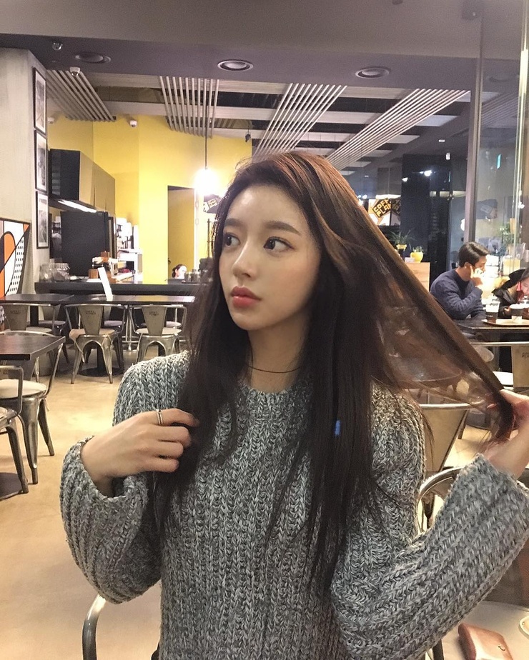 Picture of Hong Ji-Yoon