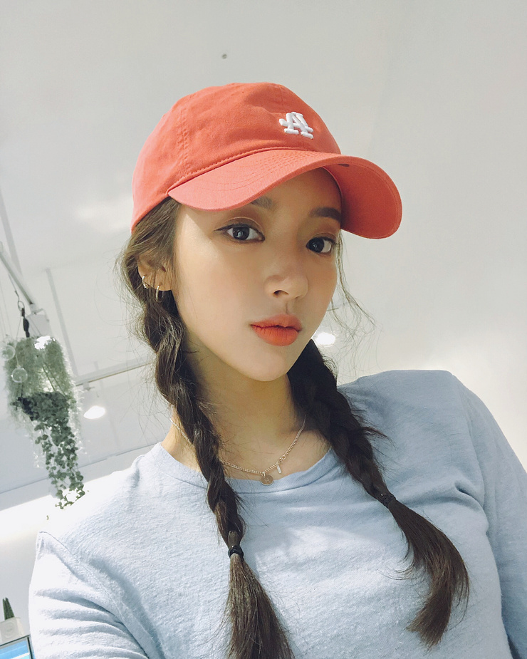 Picture of Hong Ji-Yoon