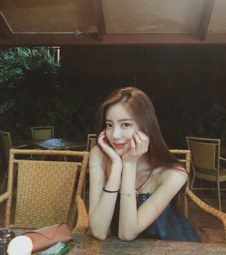 Picture of Hong Ji-Yoon