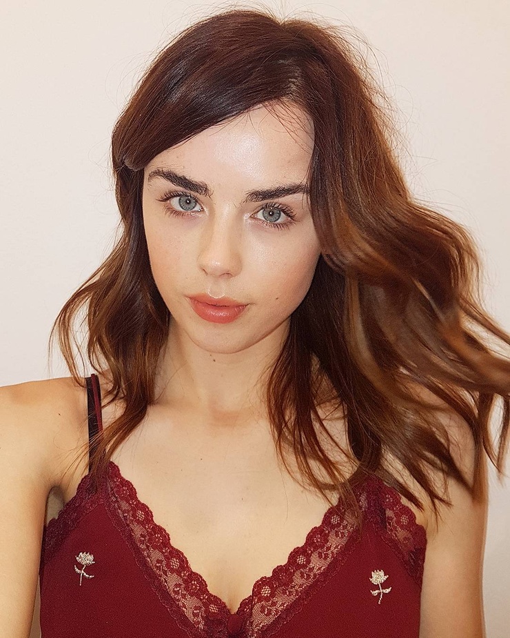 Picture of Danielle Sharp