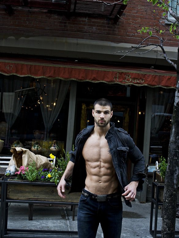 Daniel Oliveri image