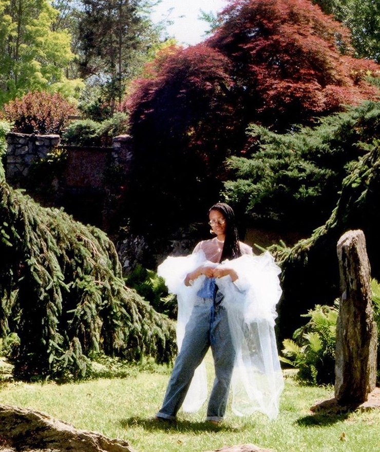 Emily Manwaring image