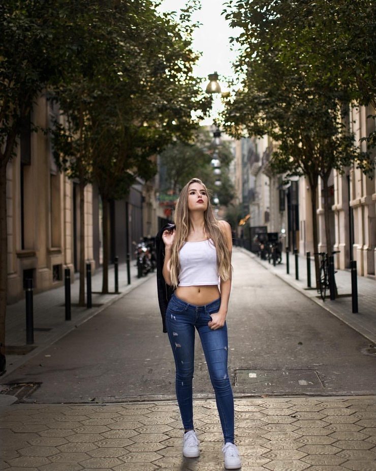 Picture of Elena Kamperi