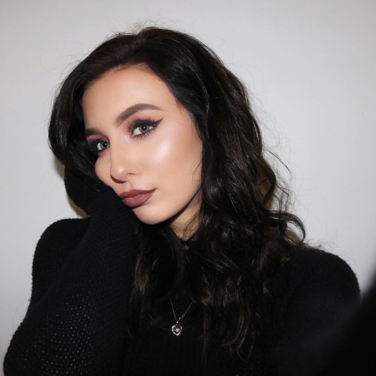 Danielle Renaee picture