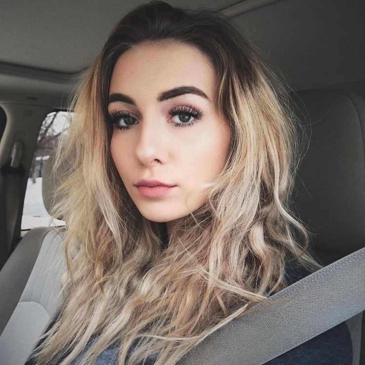 Picture of Danielle Renaee