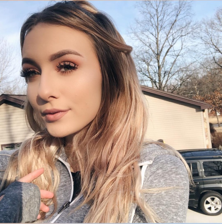 Picture of Danielle Renaee