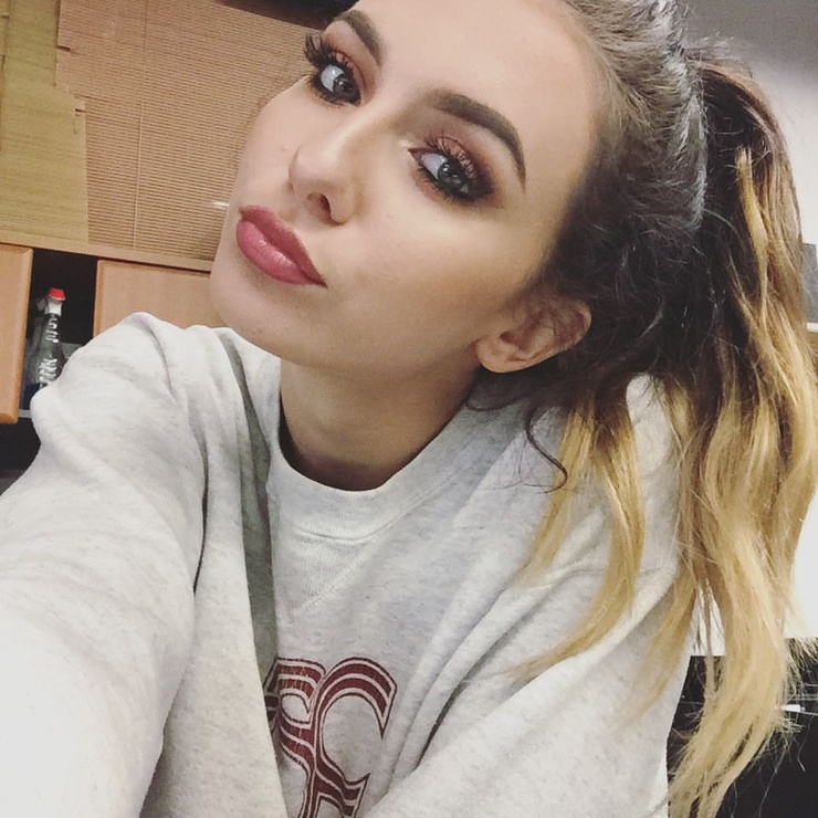 Picture of Danielle Renaee