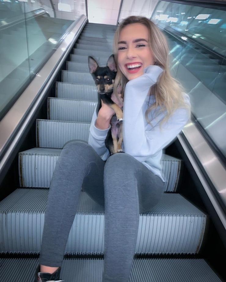 Picture of Danielle Renaee