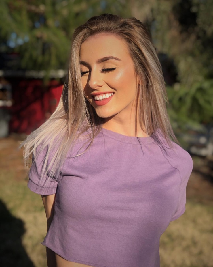 Picture of Danielle Renaee