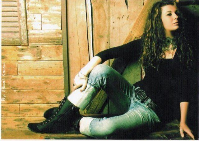 Picture of Yara Naoum