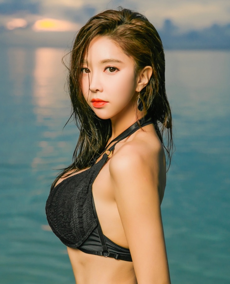 Picture of Park Soo Yeon