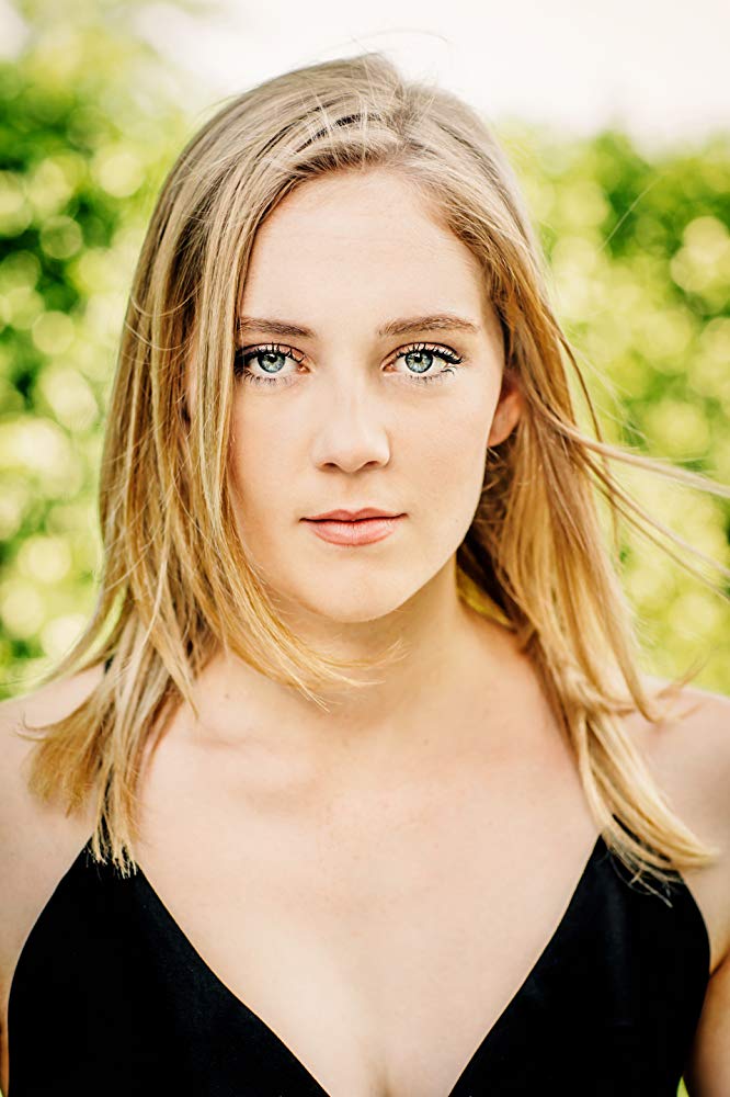 Picture of Hannah Barlow